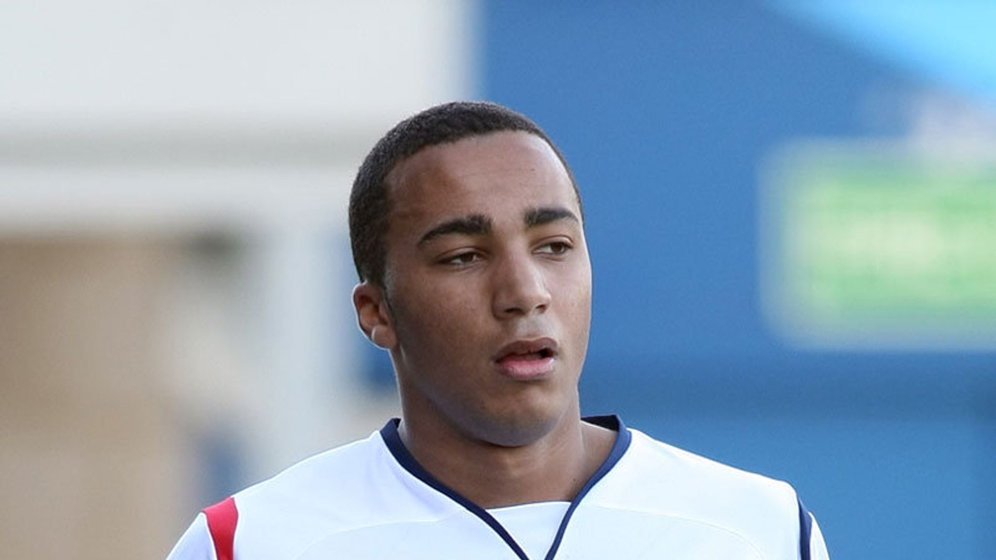 Bluebirds held by Robins | Football News | Sky Sports