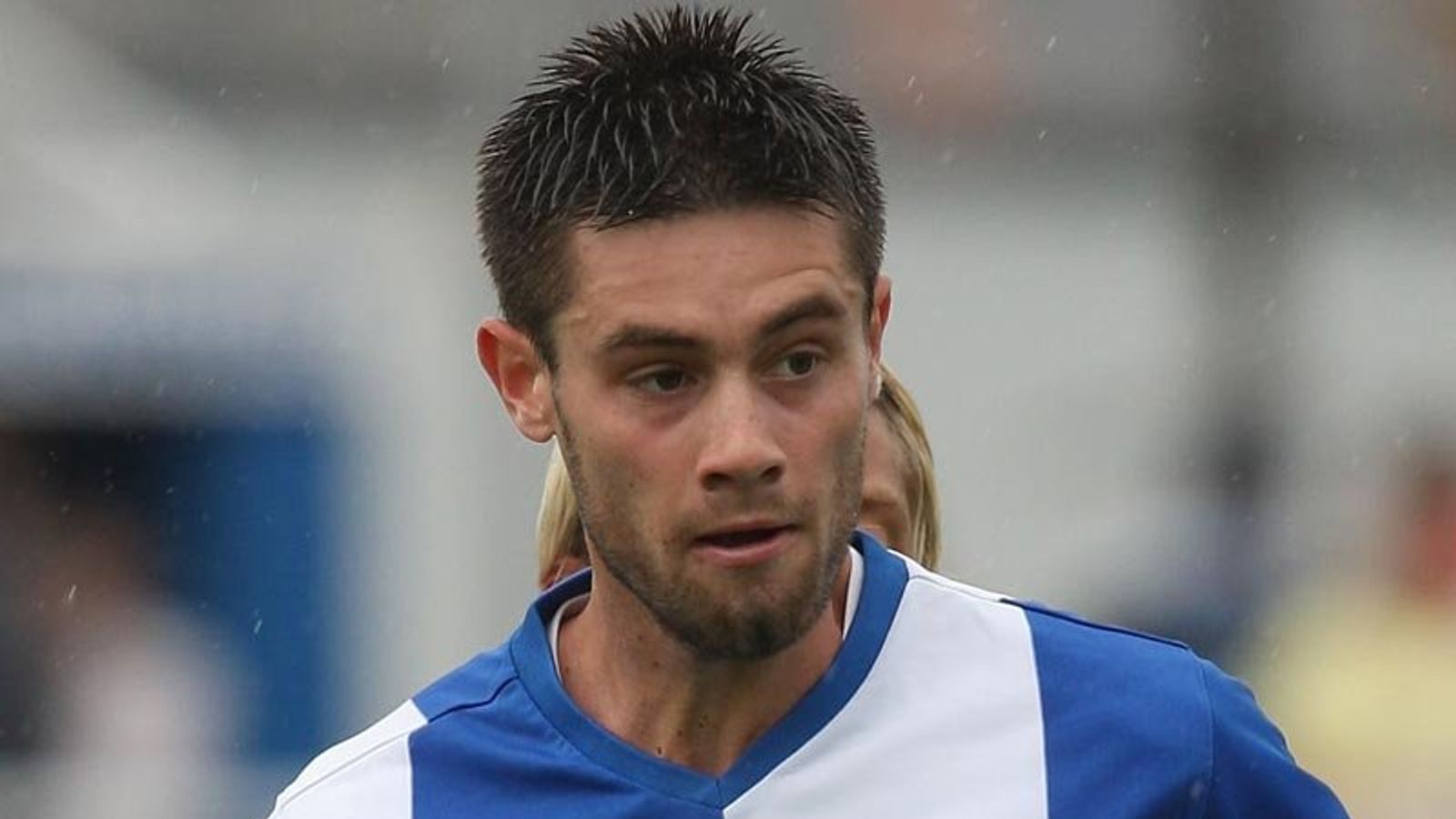 Jones to stay with Pools | Football News | Sky Sports