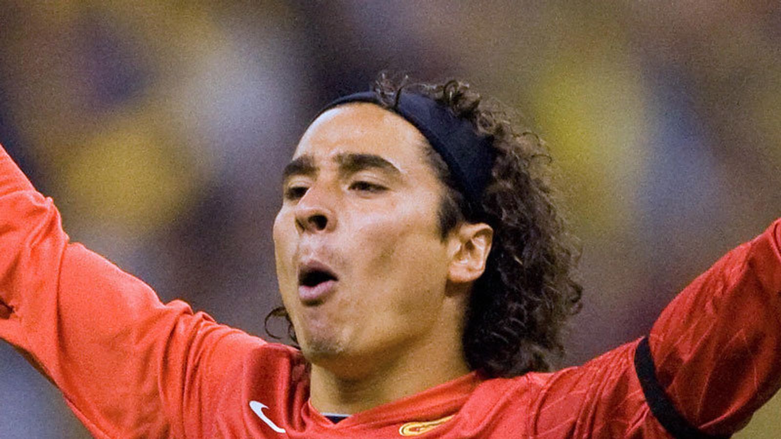 Toffees fail with Ochoa bid | Football News | Sky Sports