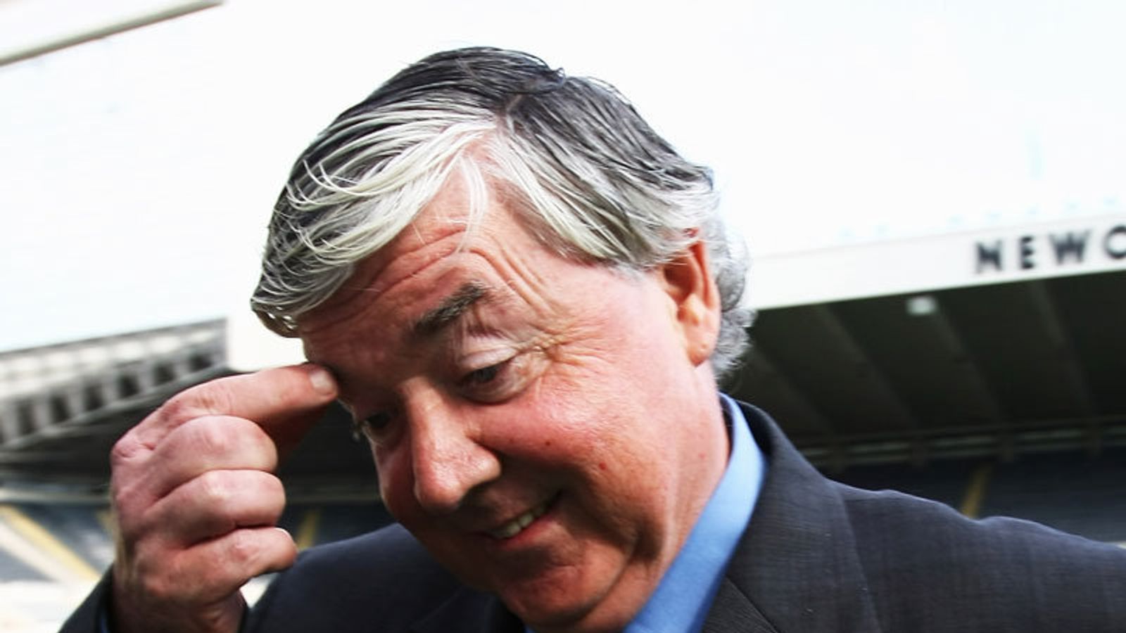 Kinnear hits back at criticism | Football News | Sky Sports