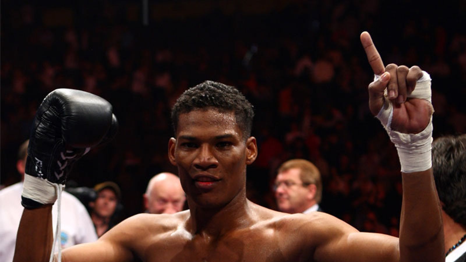 Prescott back with a win | Boxing News | Sky Sports