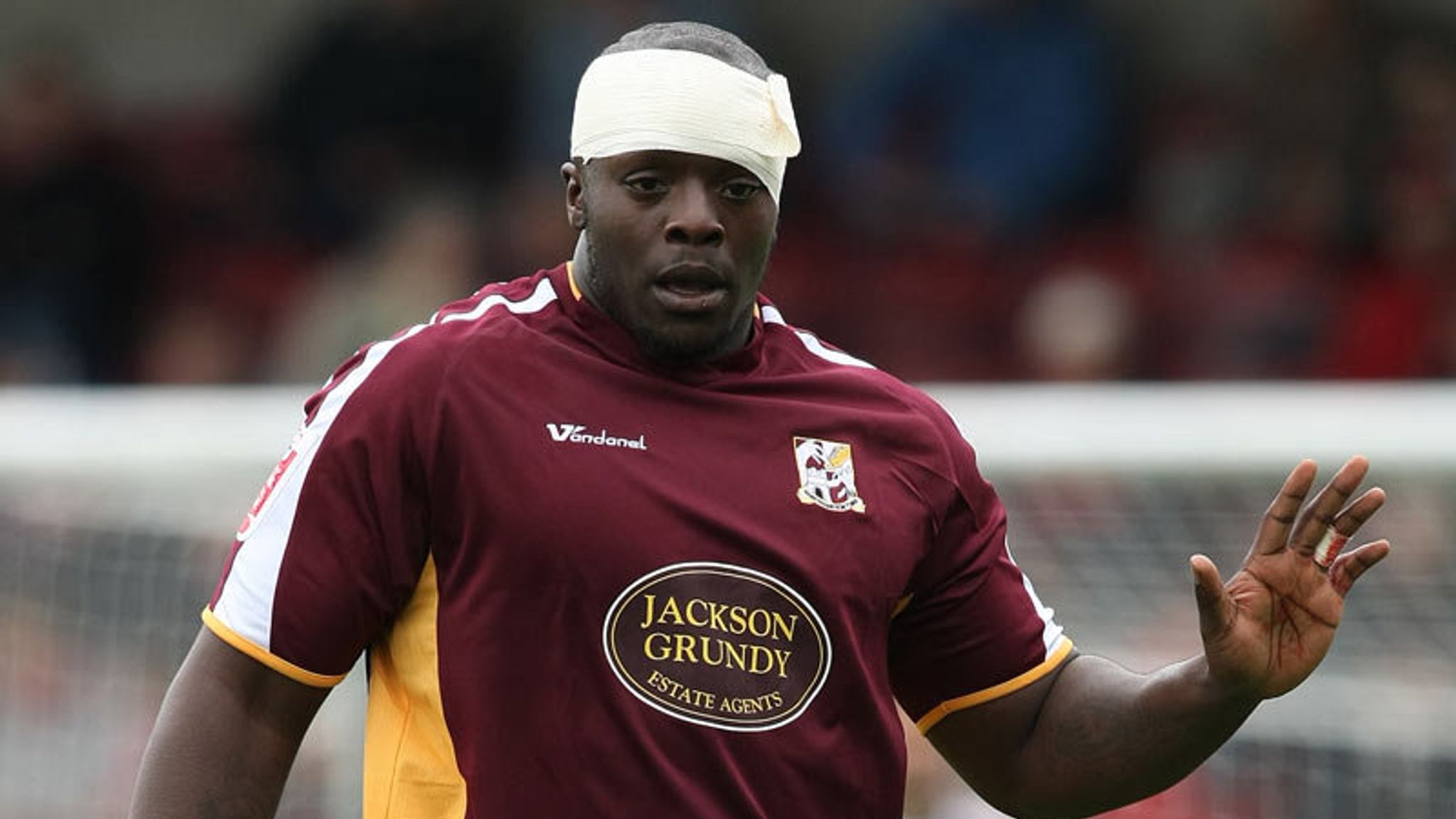 Akinfenwa could depart | Football News | Sky Sports