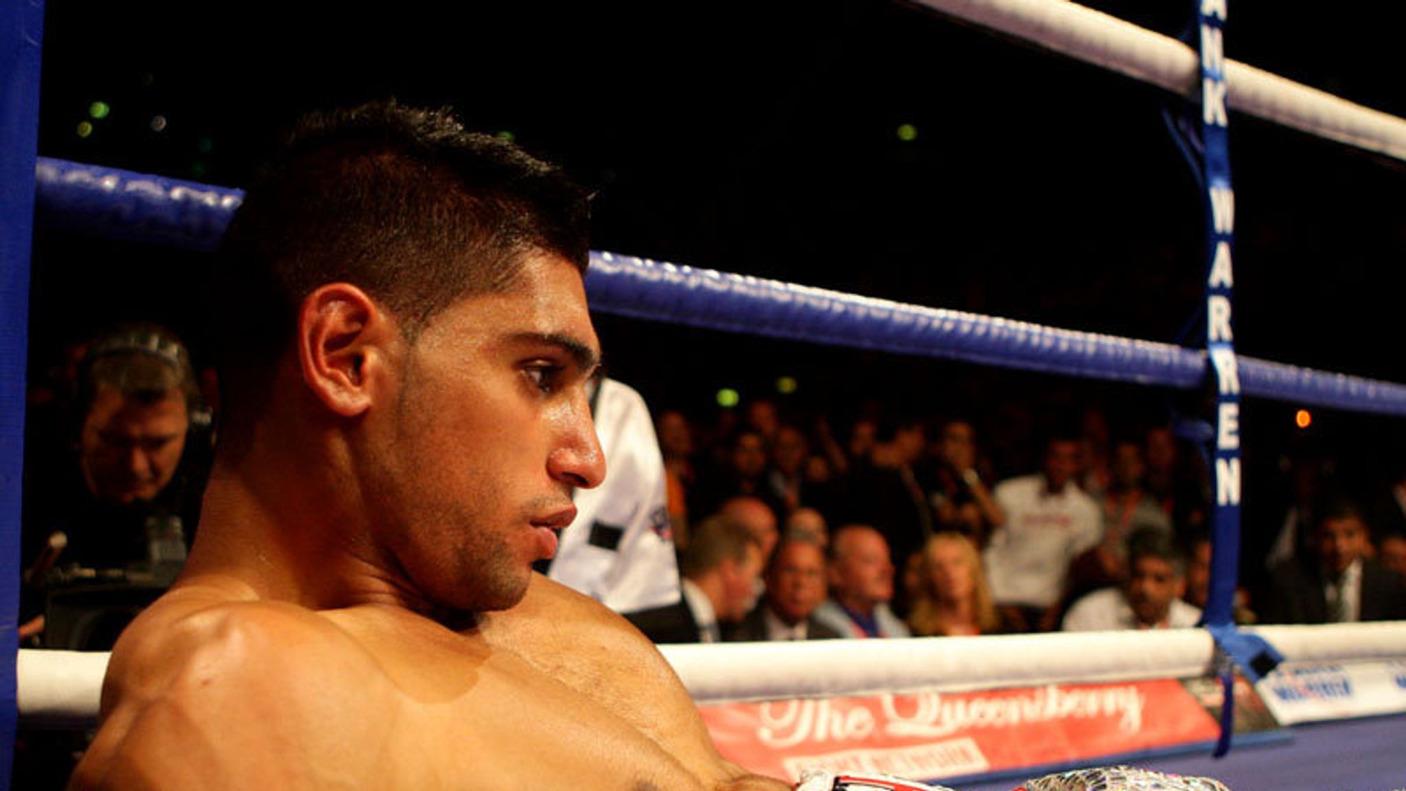 Amir hiccup for Khan | Boxing News | Sky Sports