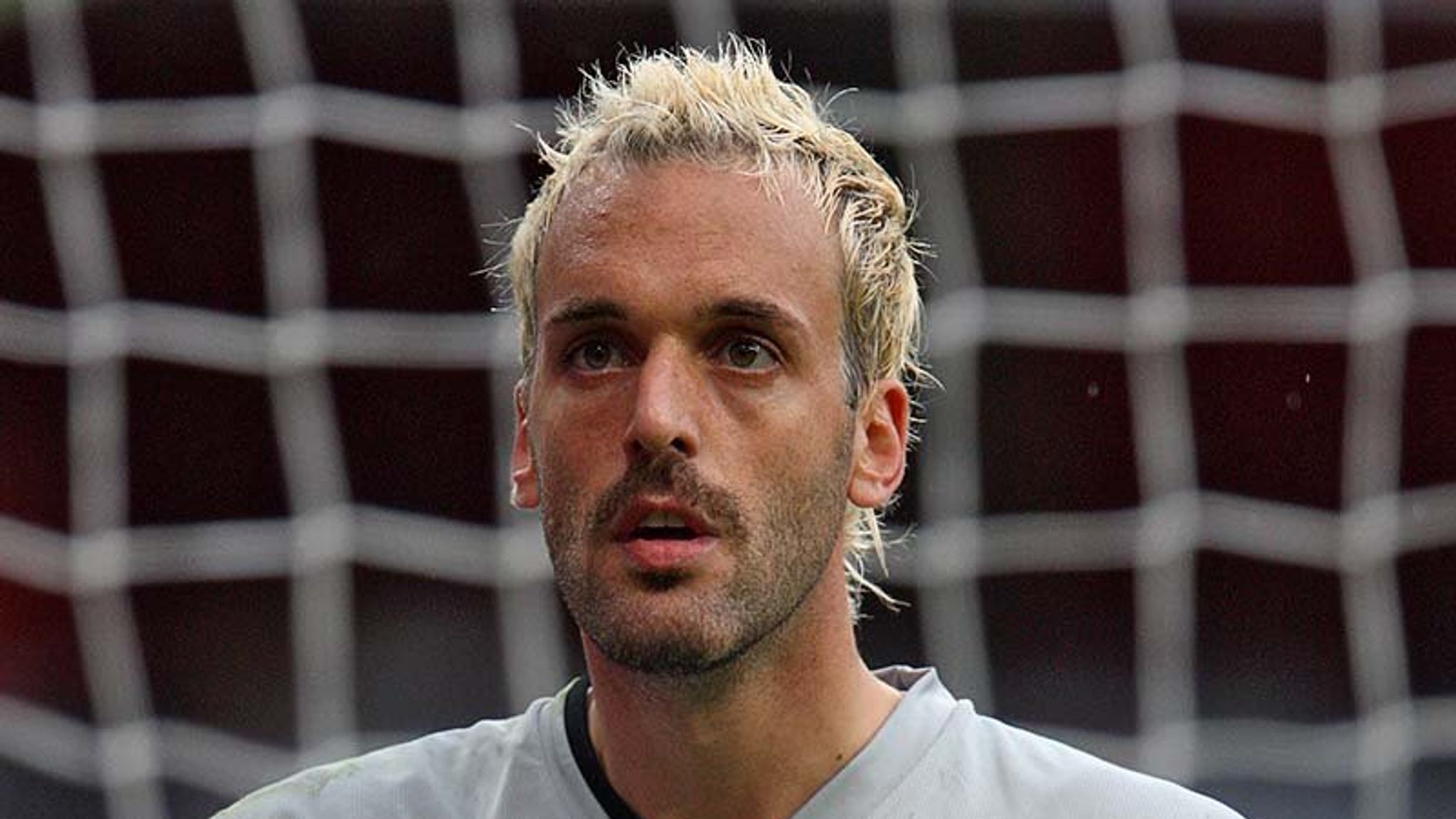 Almunia proud to skipper Gunners | Football News | Sky Sports