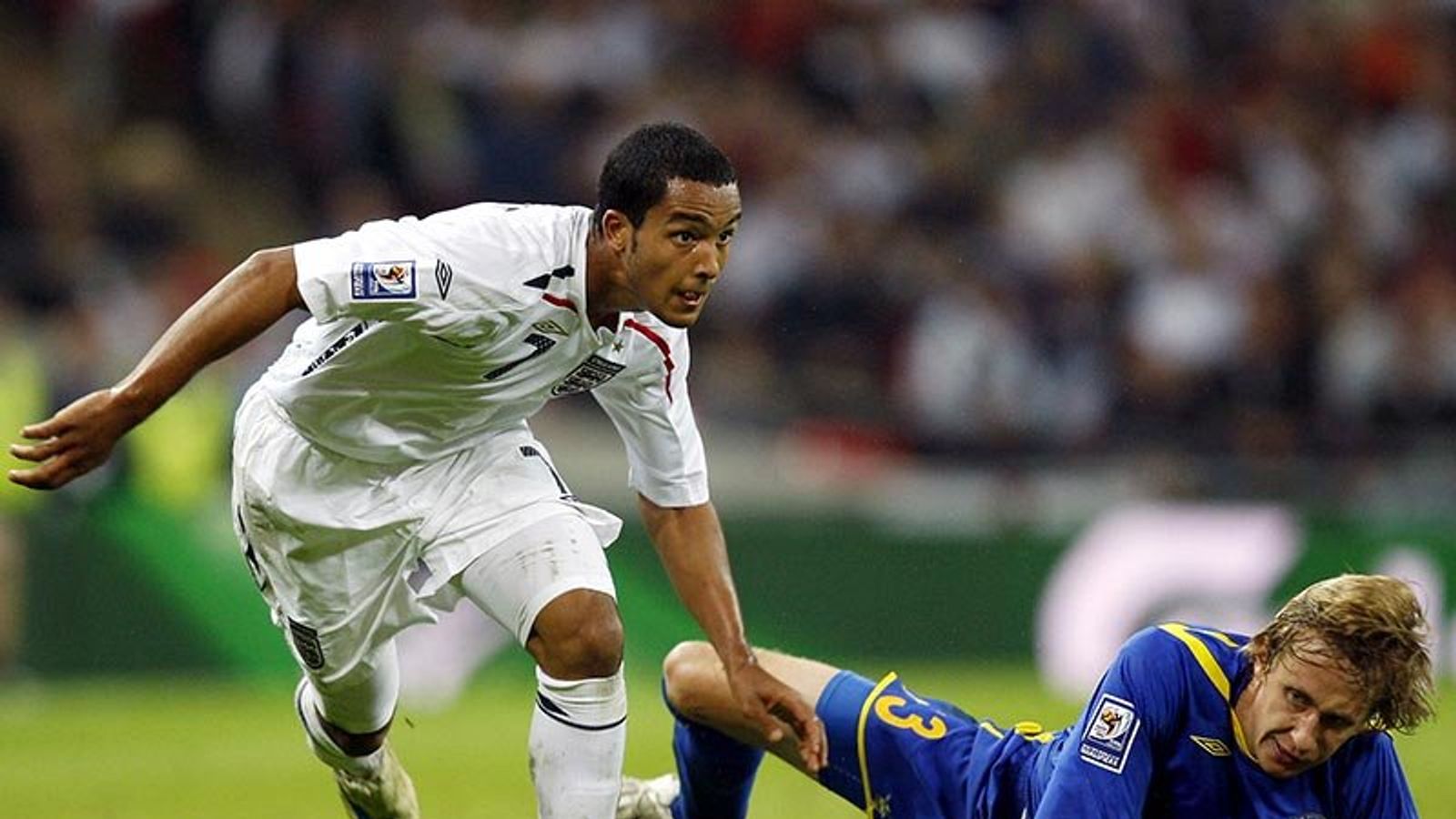 Pearce hopes for Theo return | Football News | Sky Sports