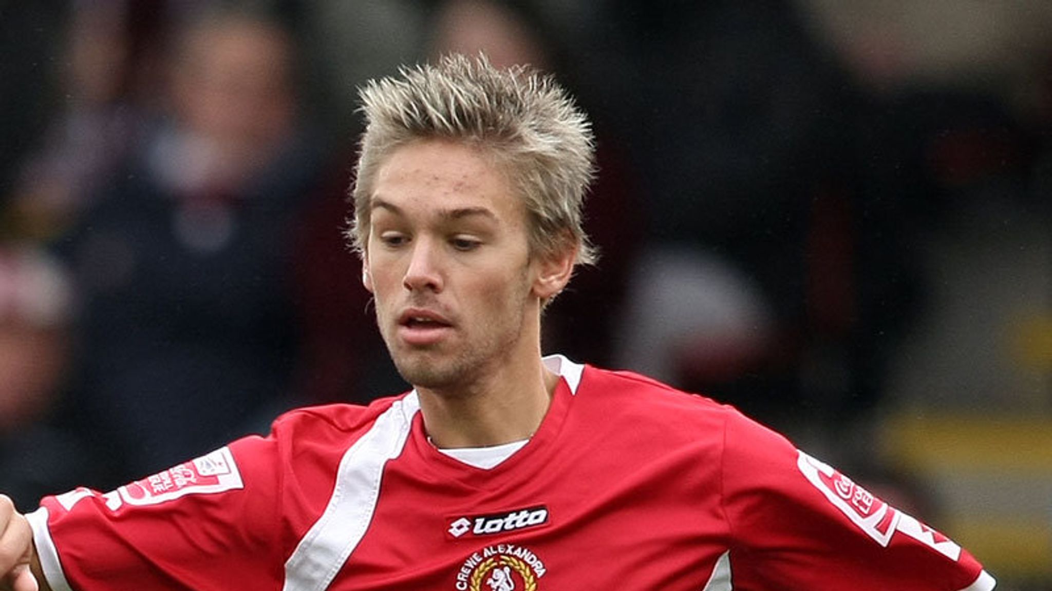 Bailey rewarded with new deal | Football News | Sky Sports