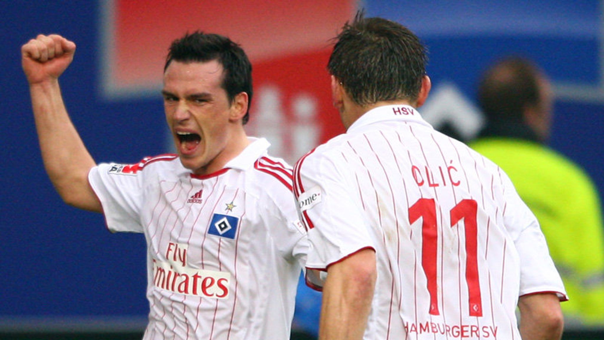 Hamburg return to summit | Football News | Sky Sports