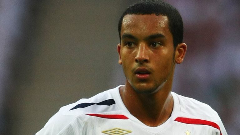 Walcott happy with dual role | Football News | Sky Sports