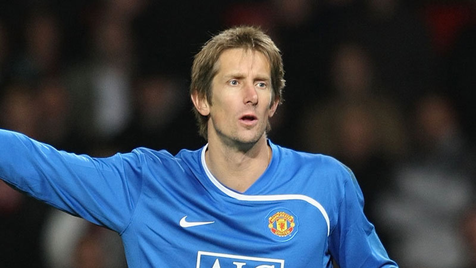 Van der Sar reaches 'agreement' | Football News | Sky Sports