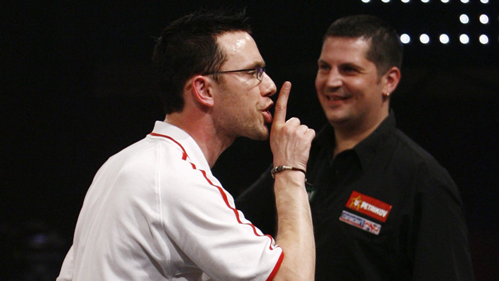 Aussie sends Lewis packing | Sky Sports