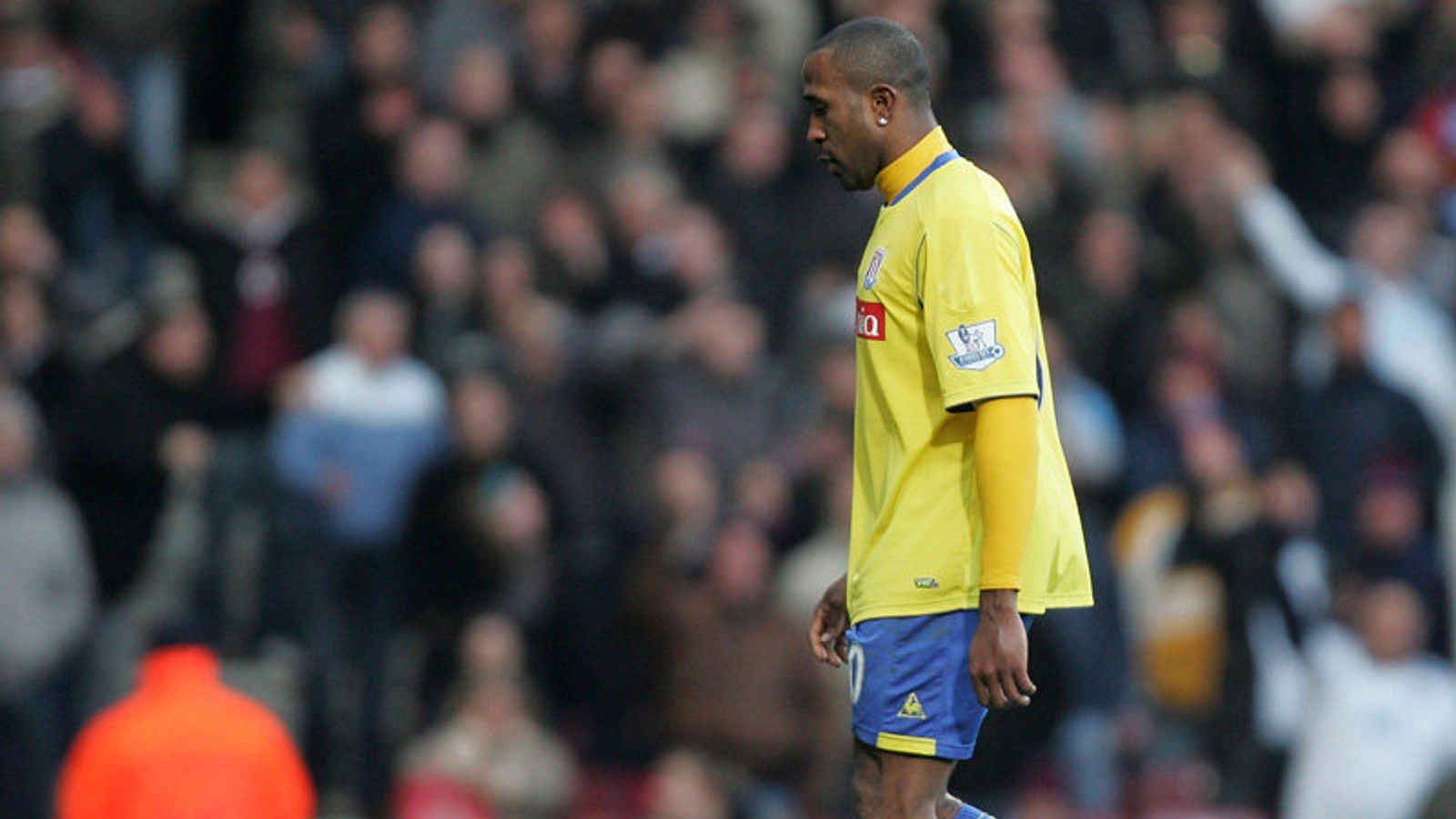 Fuller faces uncertain future | Football News | Sky Sports