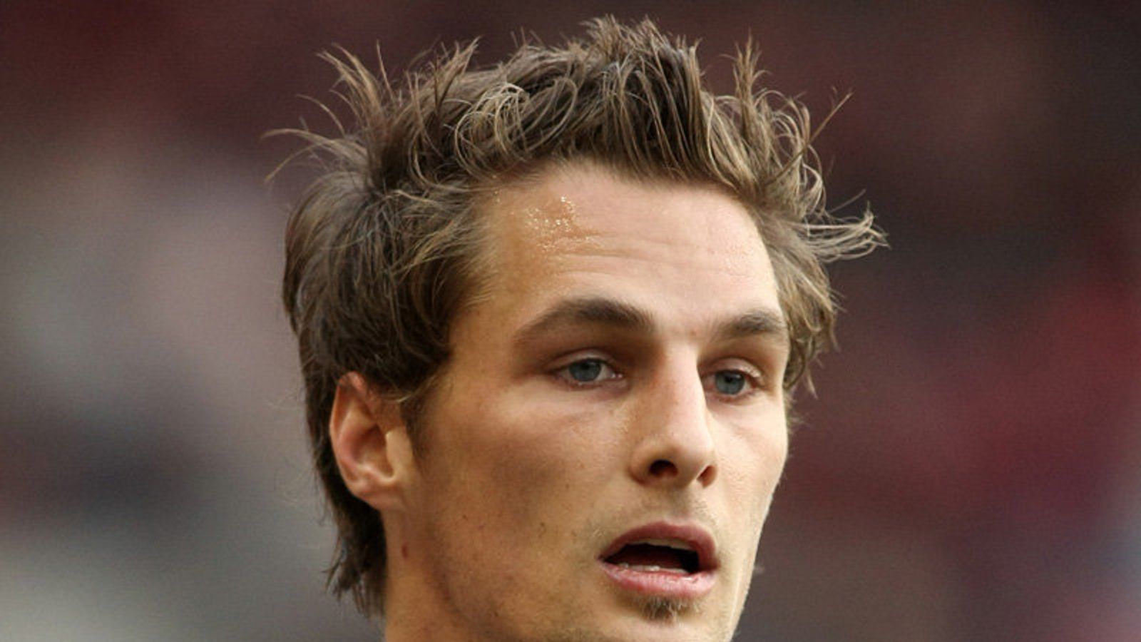 Hatters crumble at Quakers | Football News | Sky Sports