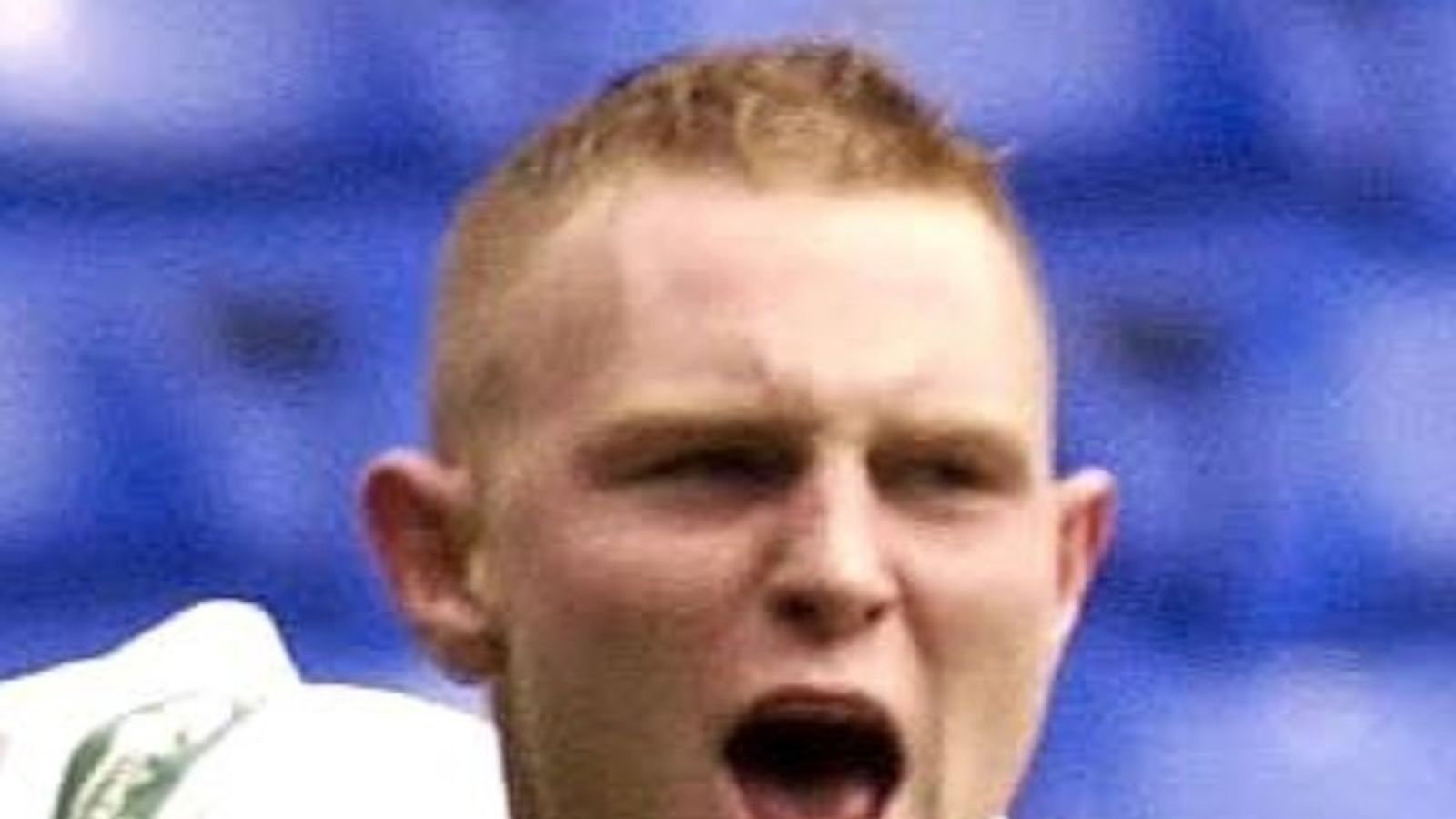 Wanderers snare Beavon | Football News | Sky Sports