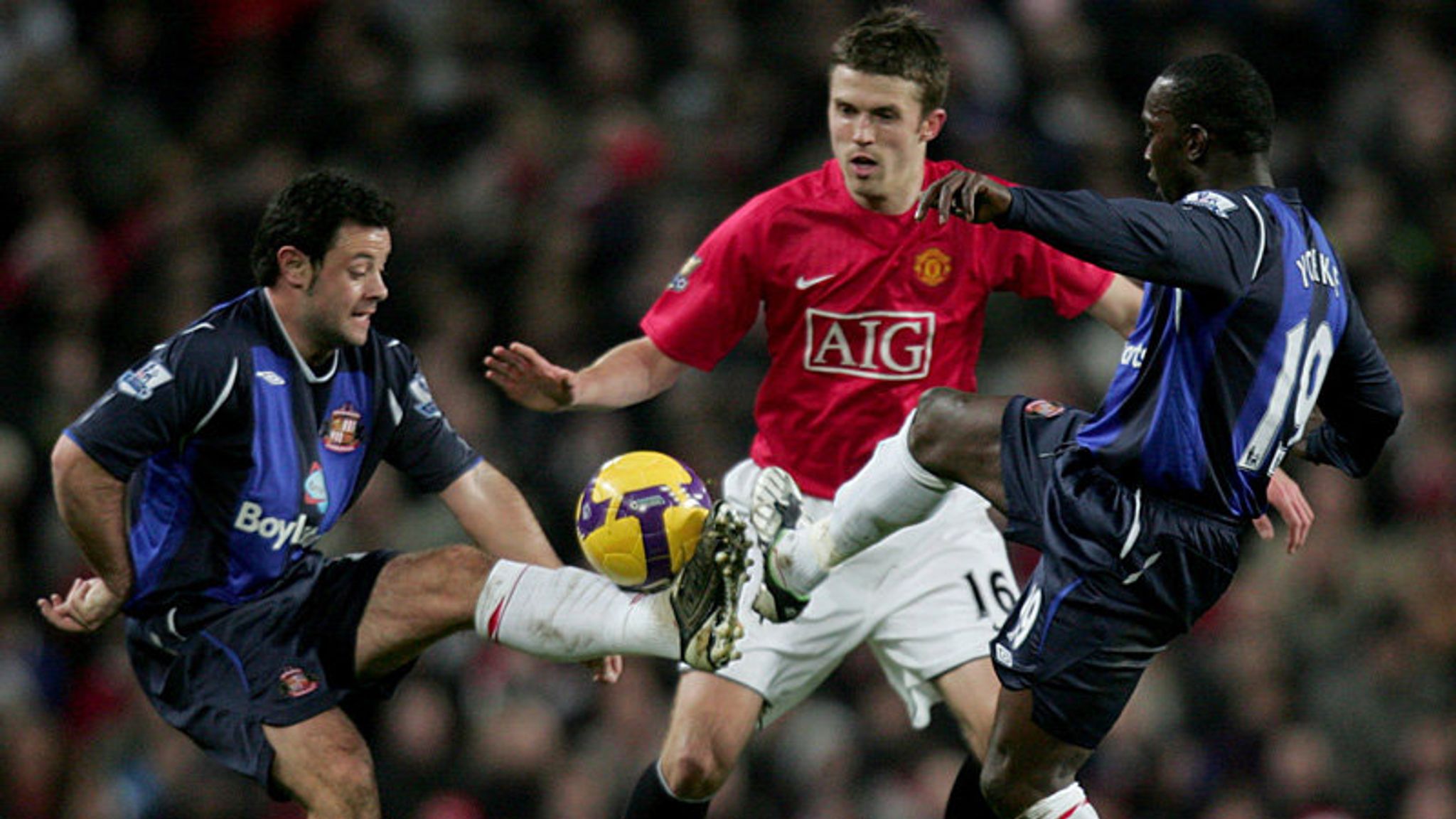 Carrick issues United warning | Football News | Sky Sports