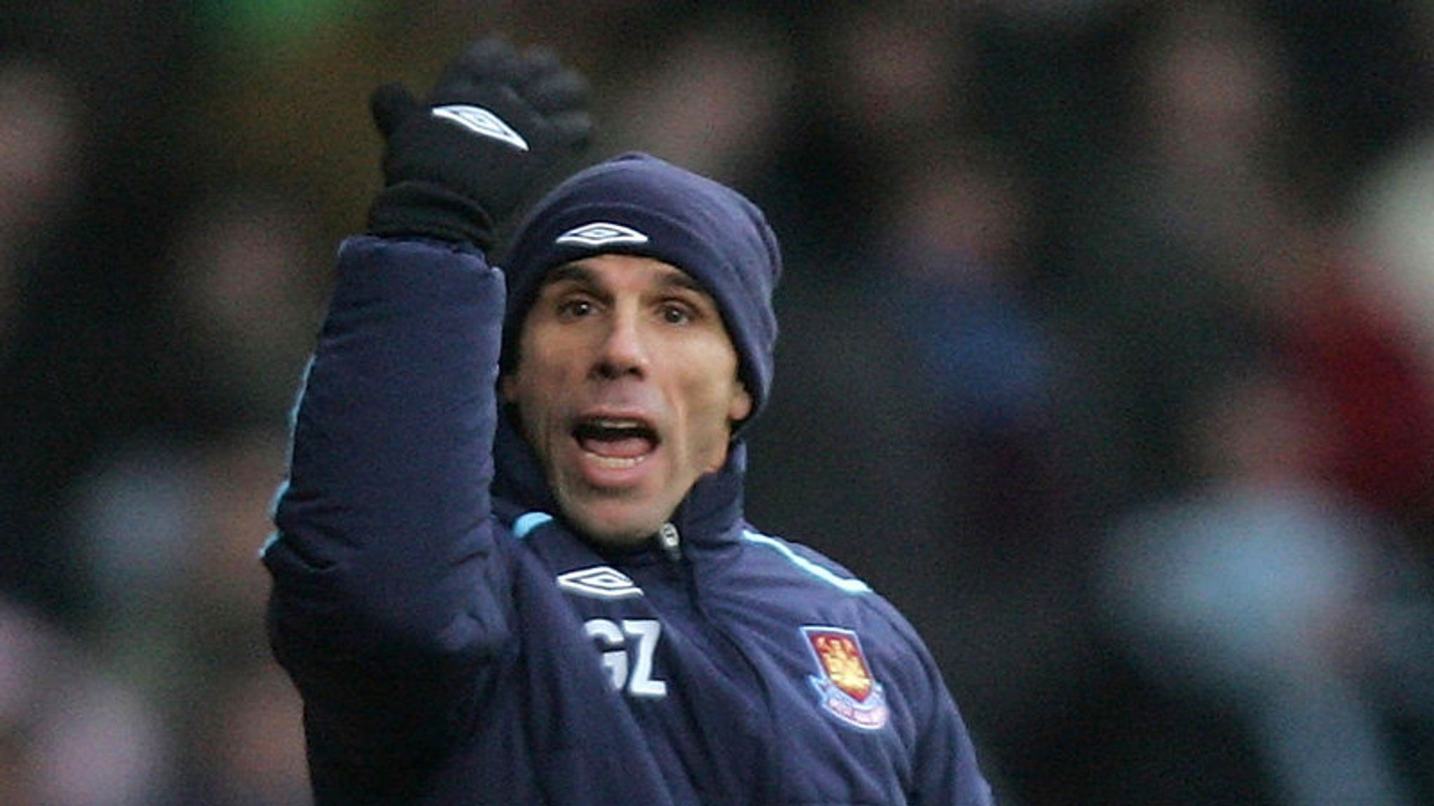 Zola - No pressure to sell | Football News | Sky Sports