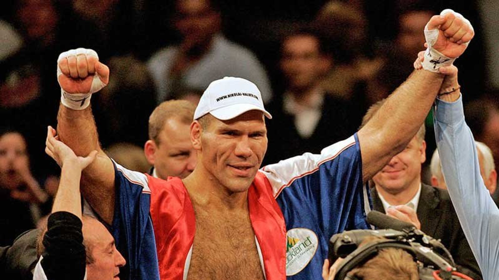 Valuev rematch confirmed | Boxing News | Sky Sports