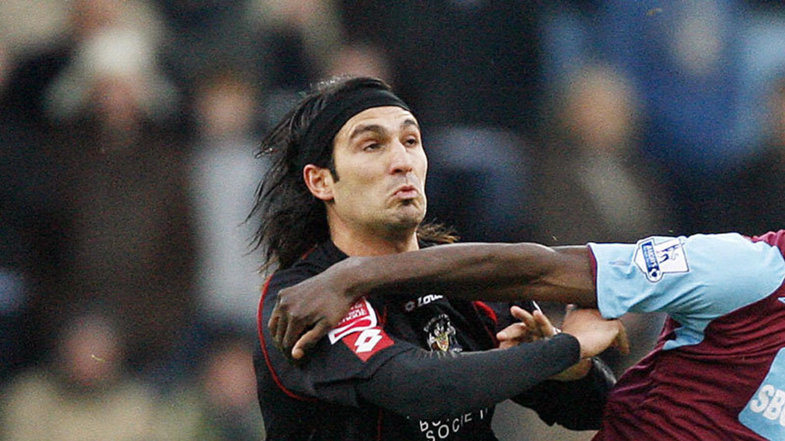 Colace commits to Barnsley | Football News | Sky Sports