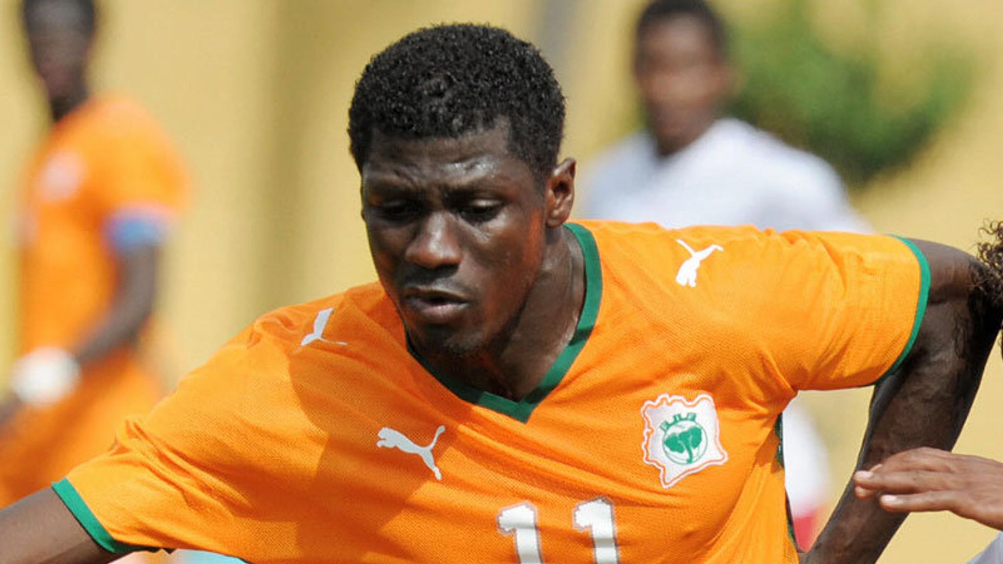 Defender Lolo joins Monaco | Football News | Sky Sports