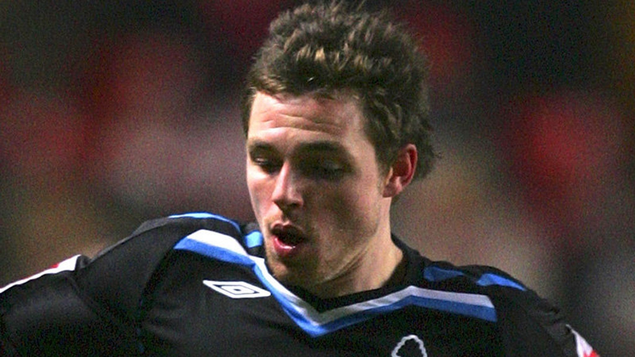 Davies still in Anderson hunt | Football News | Sky Sports