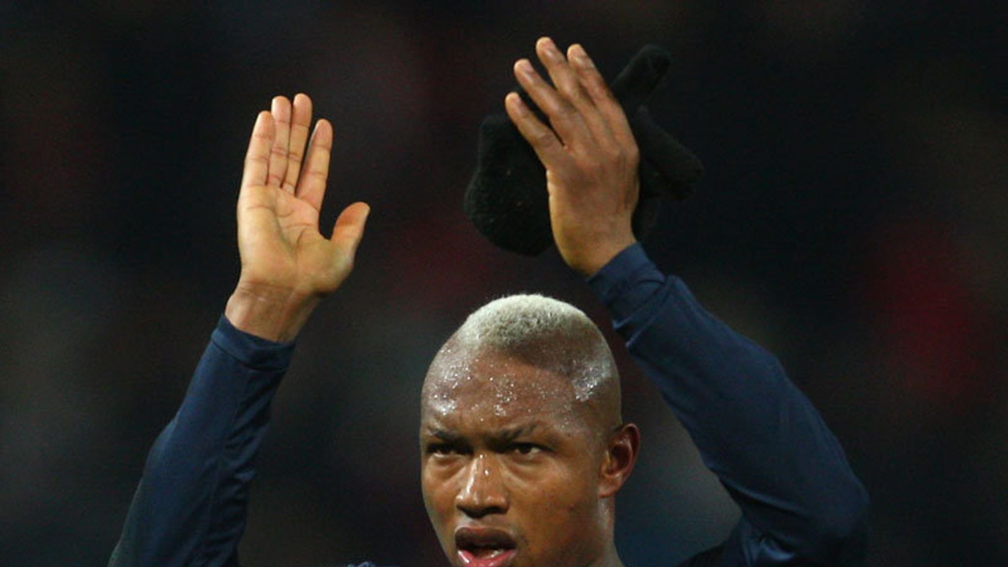 Diouf - I love being booed | Football News | Sky Sports