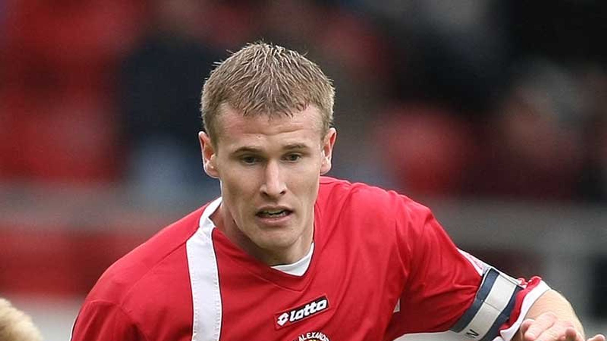 Hibs track O'Connor | Football News | Sky Sports
