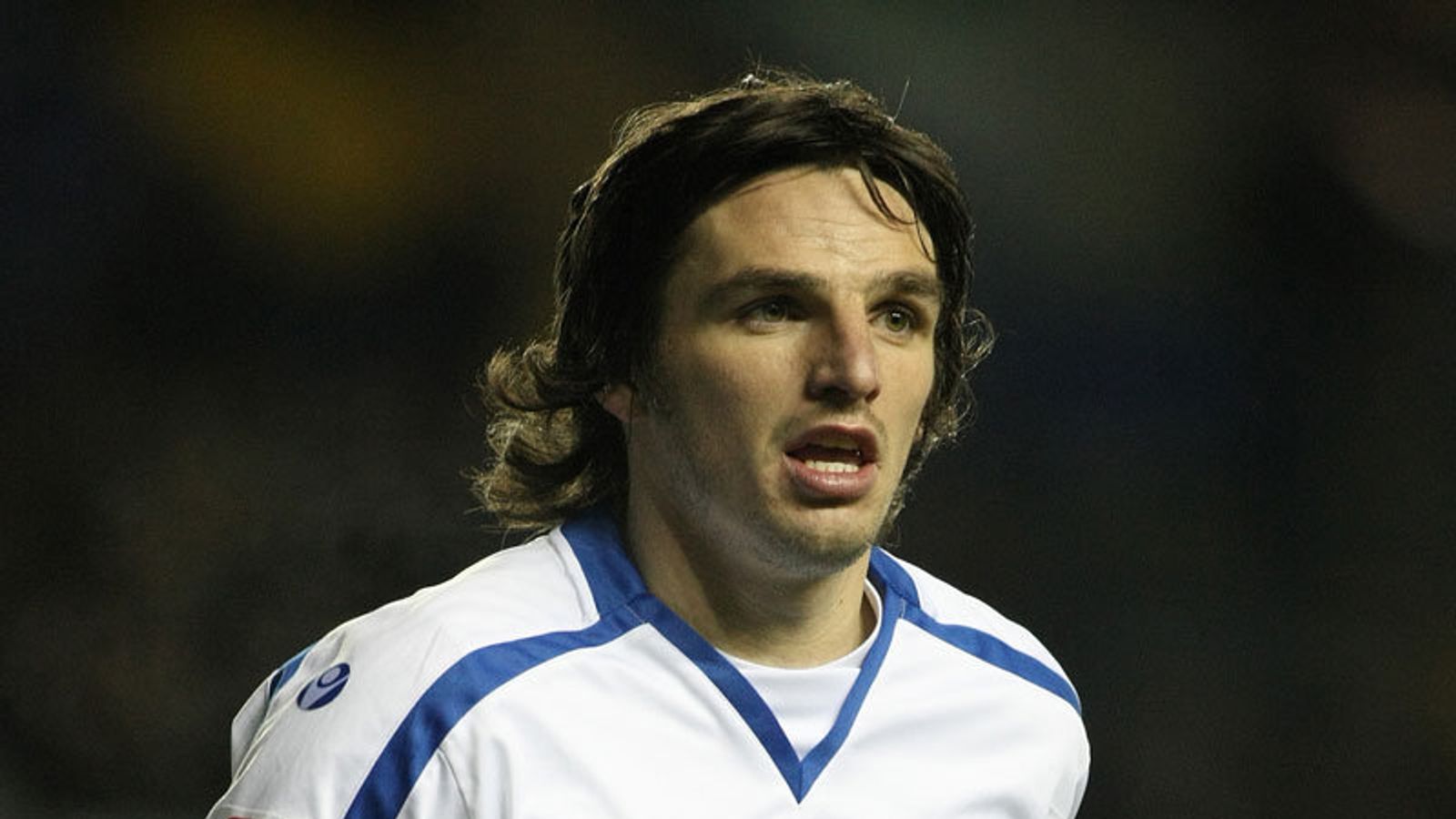 Robins eye Douglas deal | Football News | Sky Sports