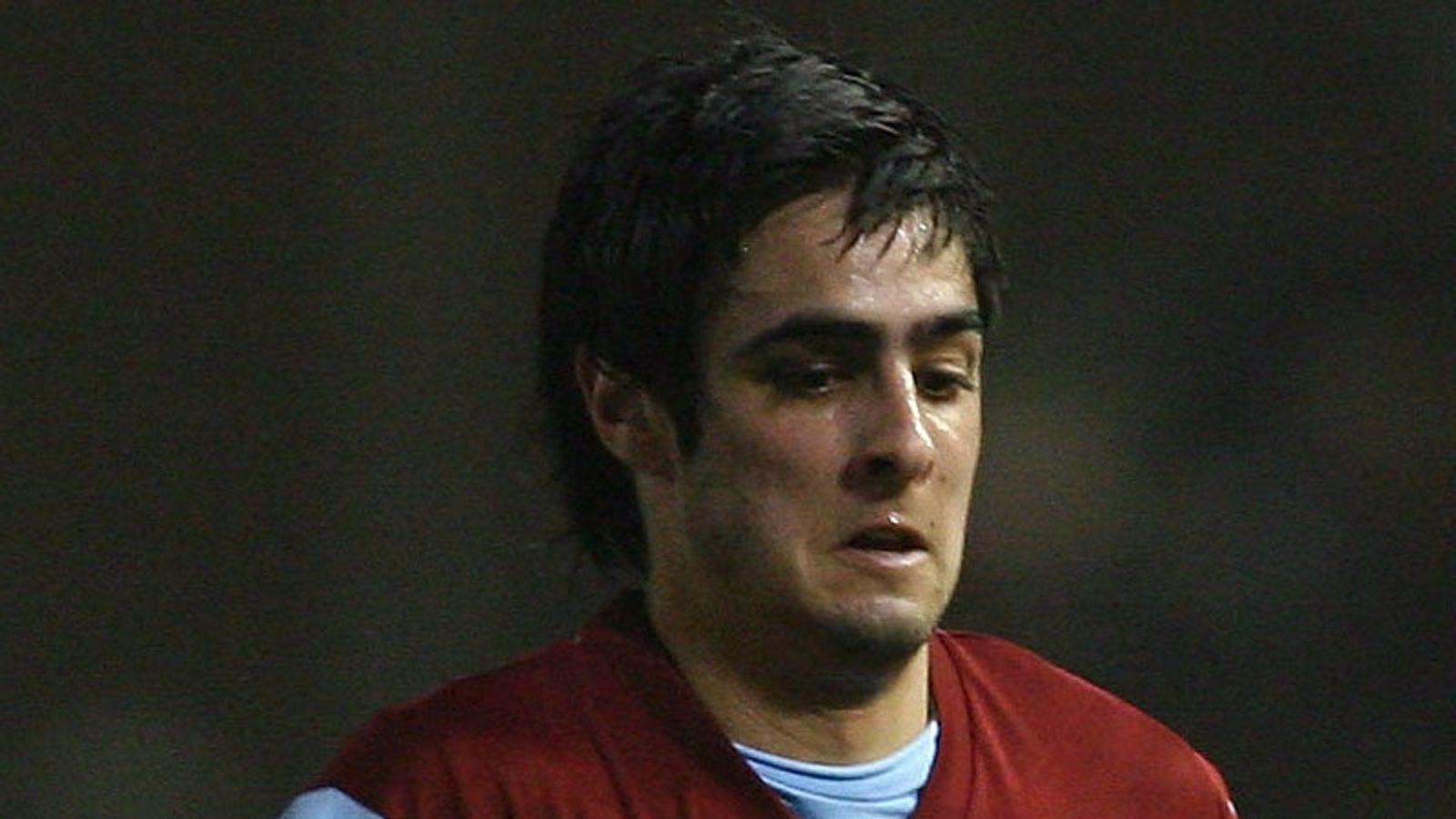 Clarets lose loan star | Football News | Sky Sports