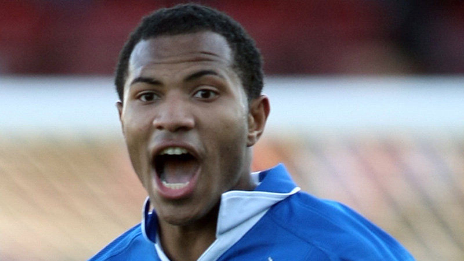 Mariners re-sign Sinclair | Football News | Sky Sports