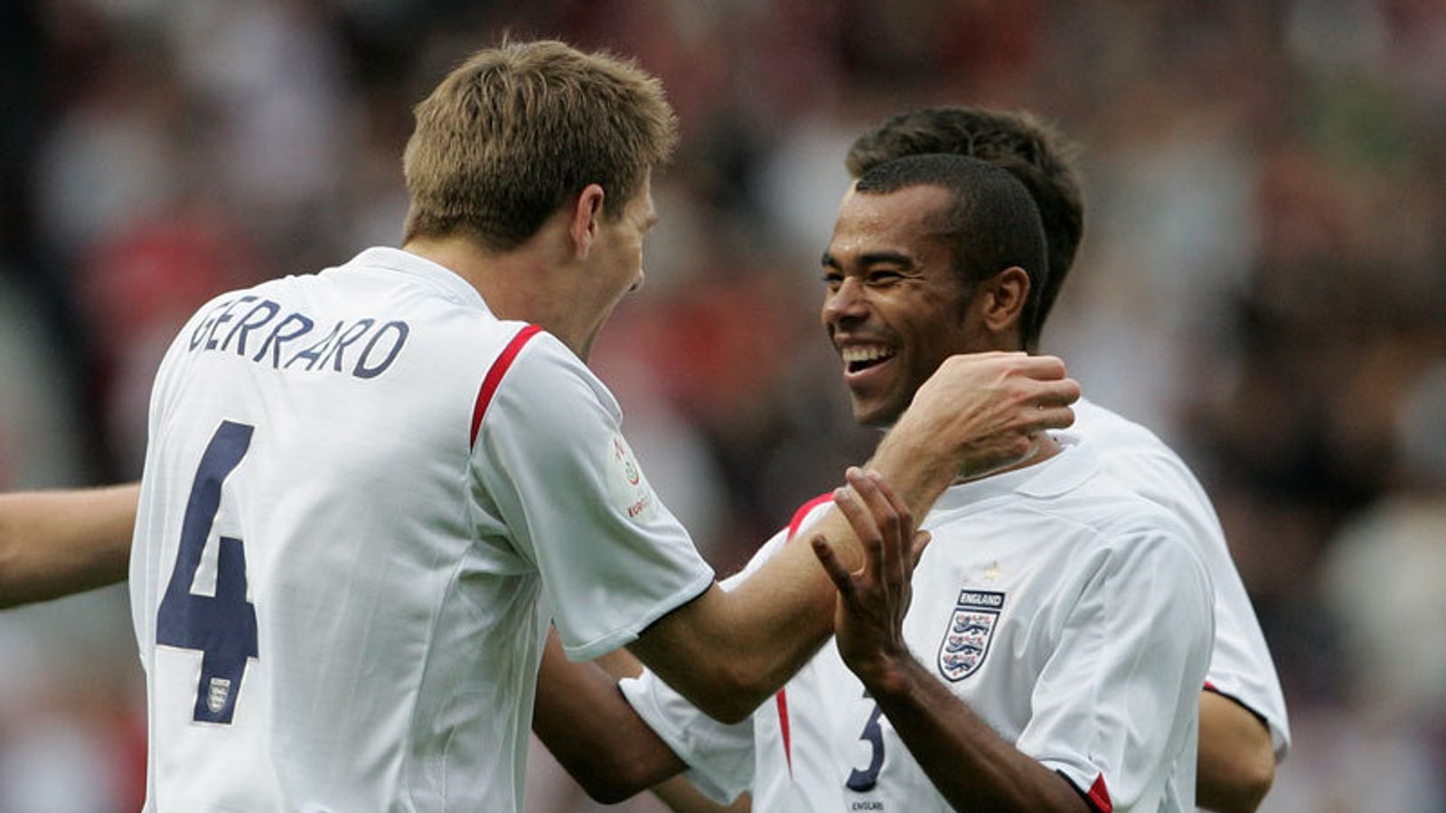 Gerrard - Get behind Ashley | Football News | Sky Sports