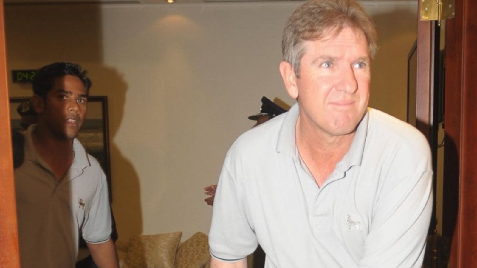 Bayliss backs officials | Cricket News | Sky Sports