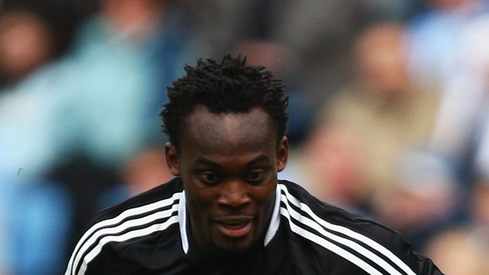 Hiddink weighs up Essien start | Football News | Sky Sports