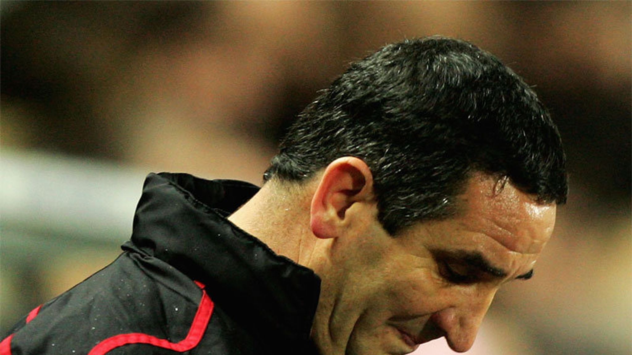 Sbragia urges mental strength | Football News | Sky Sports