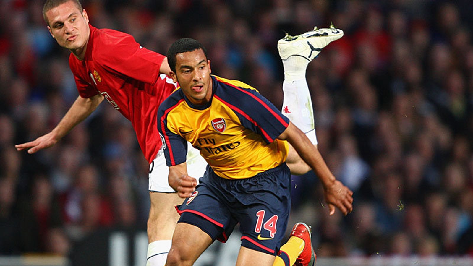 Wenger slams Walcott's dual role | Football News | Sky Sports