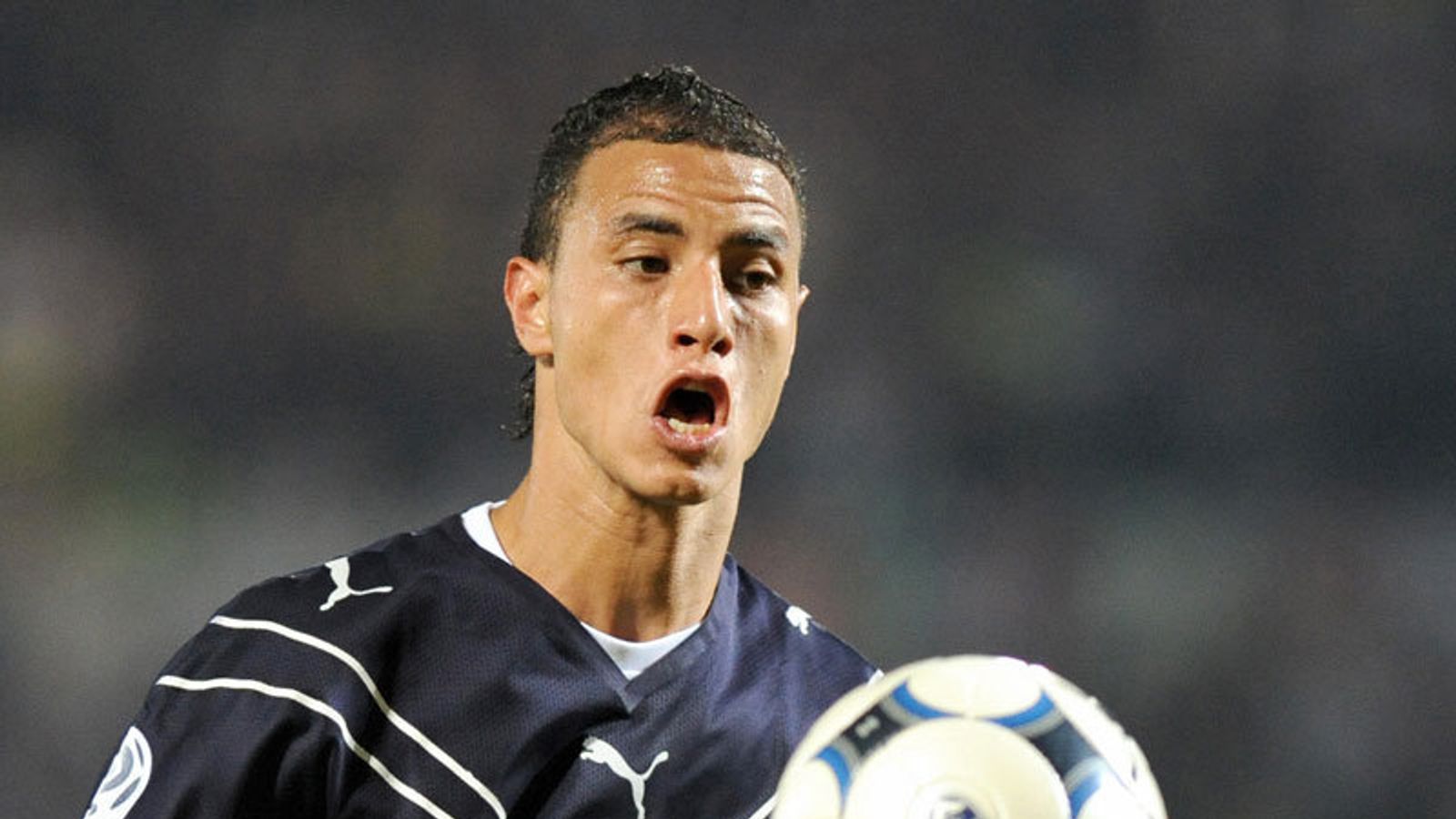 Chamakh sets title target | Football News | Sky Sports