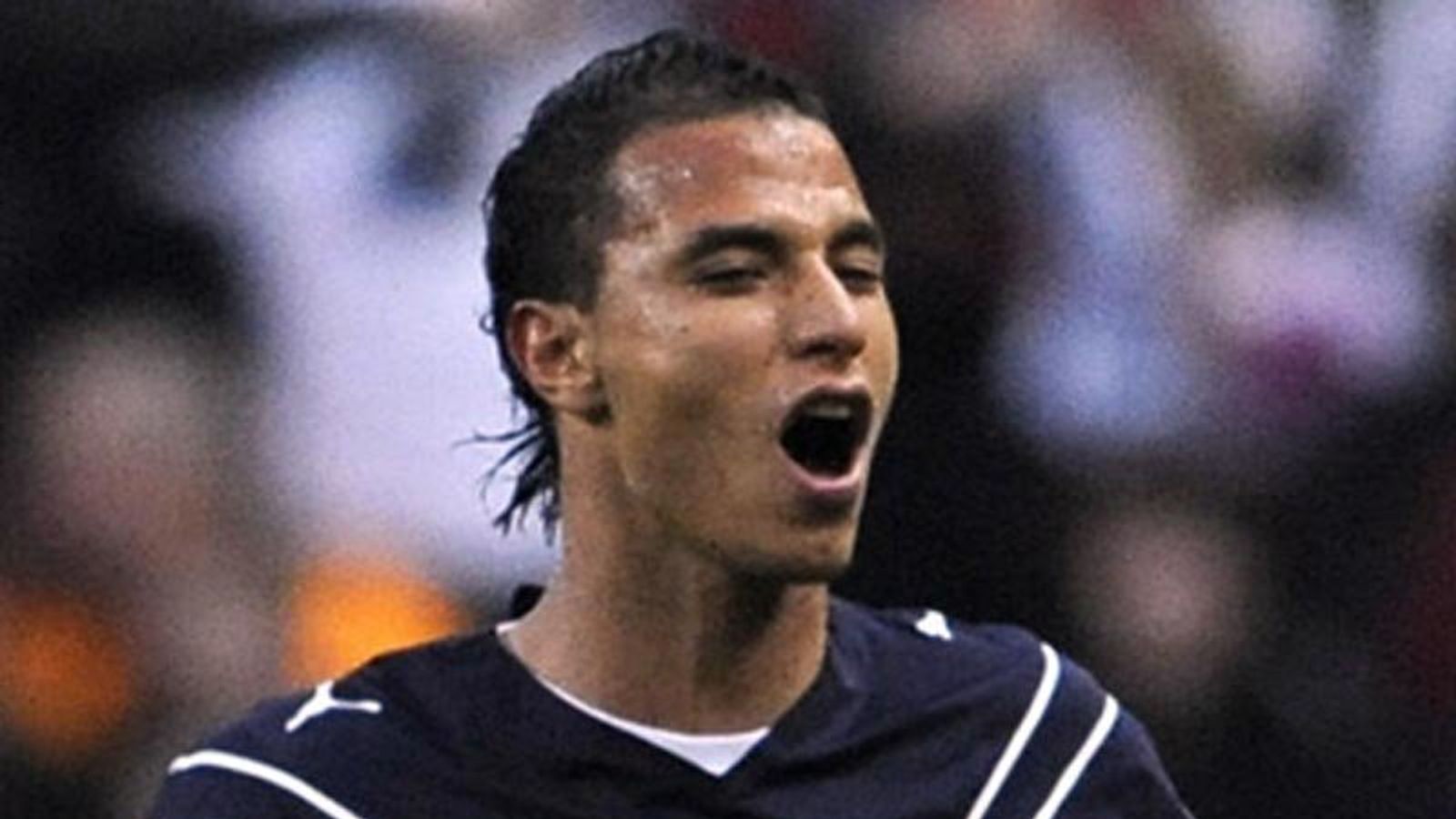 Chamakh open to Cats move | Football News | Sky Sports