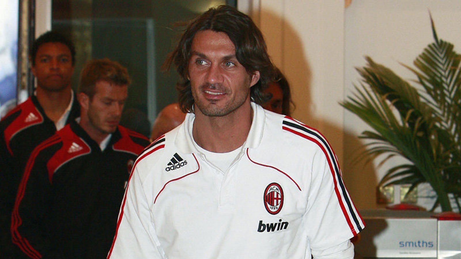 Maldini confirms retirement | Football News | Sky Sports