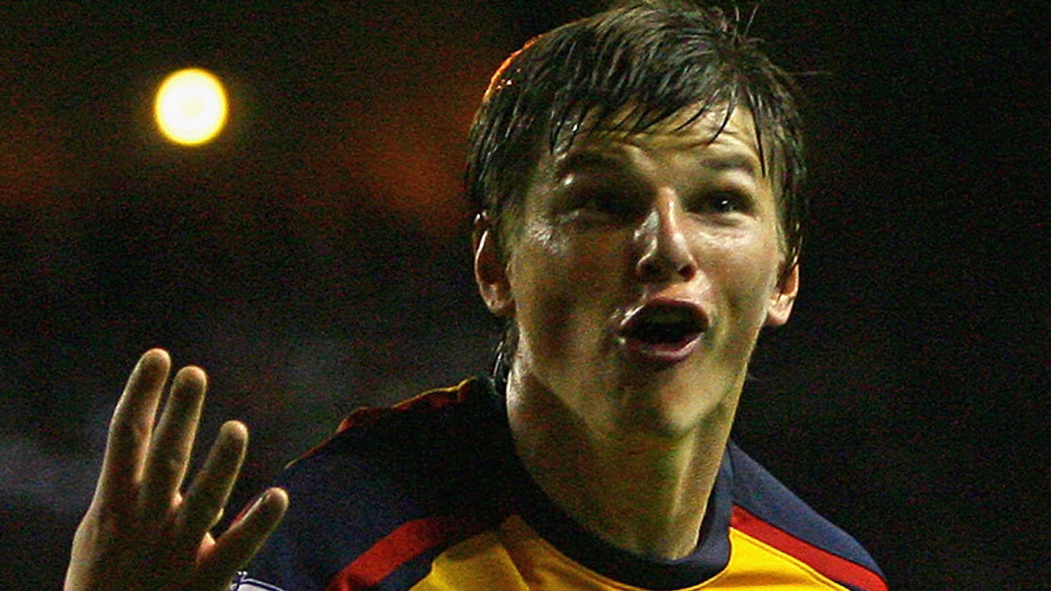 English game improves Arshavin | Football News | Sky Sports