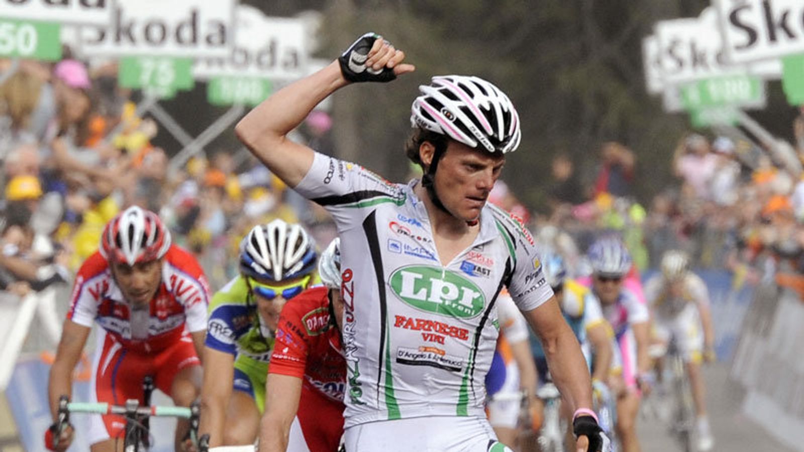 Di Luca soars to stage glory | Cycling News | Sky Sports