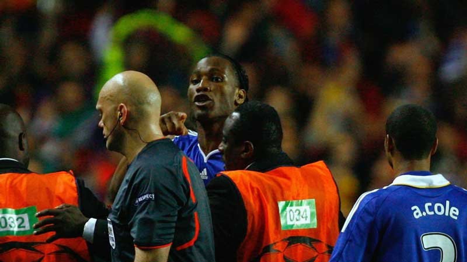 Hiddink defends Drogba | Football News | Sky Sports