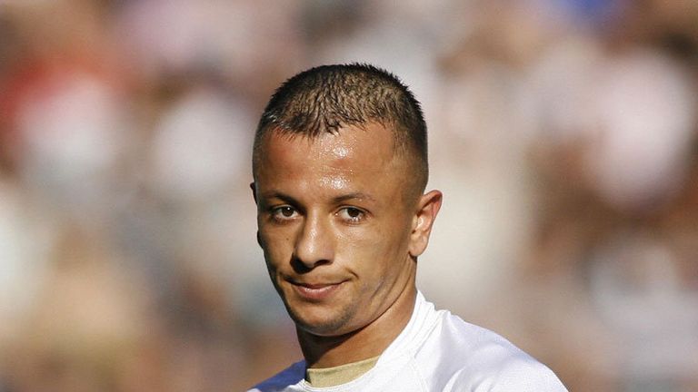 Ghilas completes Hull move | Football News | Sky Sports