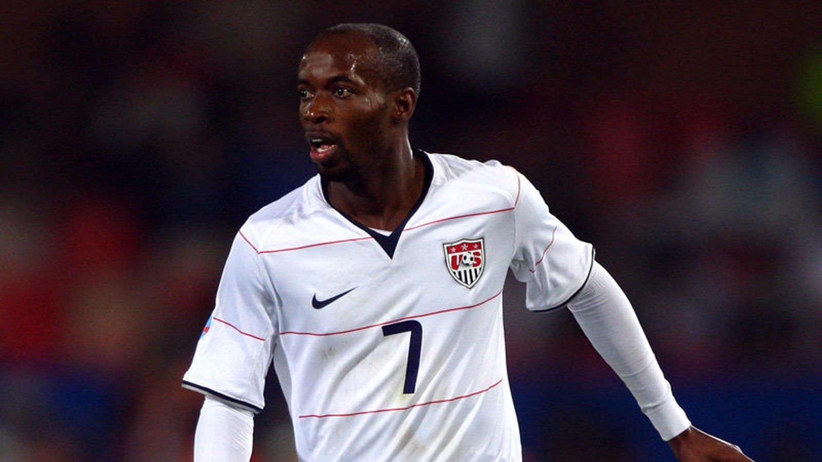 Smith reassures Beasley | Football News | Sky Sports