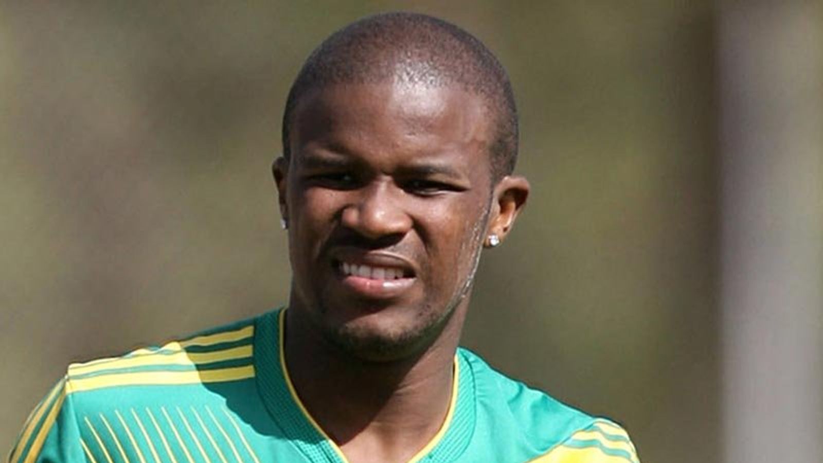 Van Heerden heads to Turkey | Football News | Sky Sports