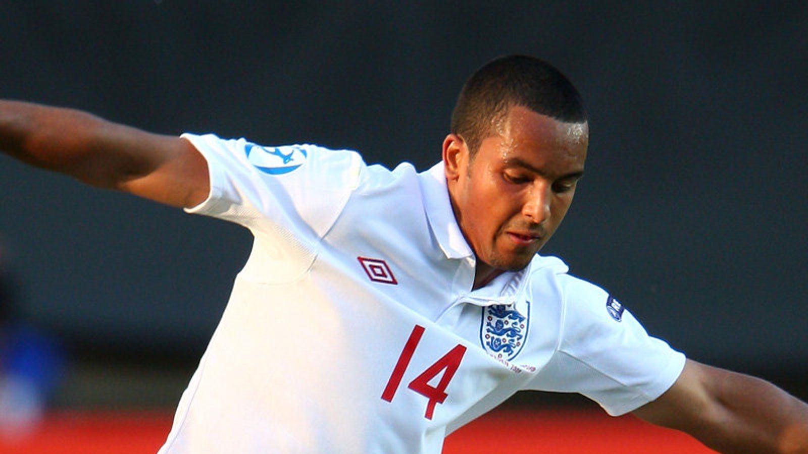 Walcott to lead the line | Football News | Sky Sports