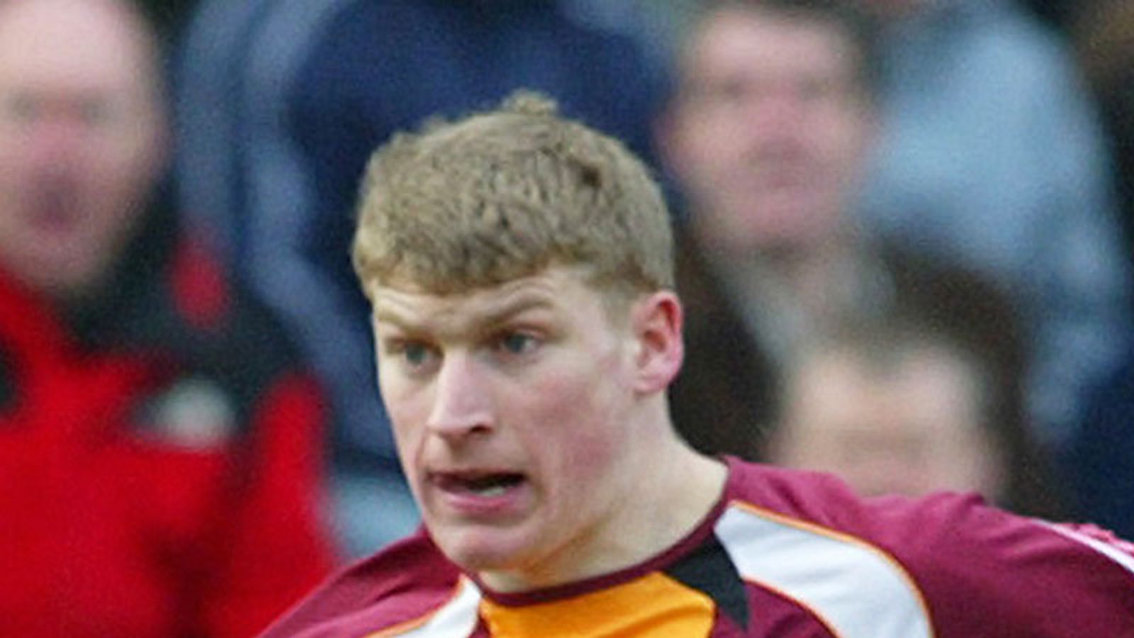 Latics capture Colbeck | Football News | Sky Sports