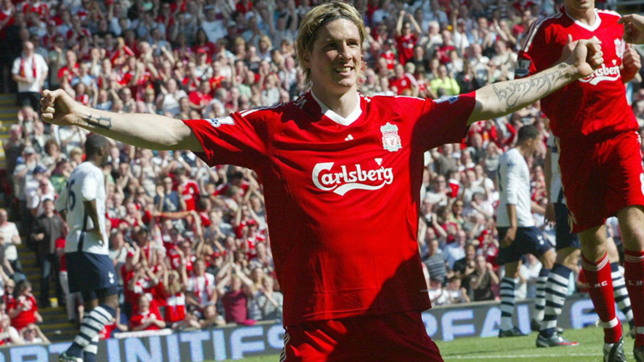 Torres thanks Benitez | Football News | Sky Sports