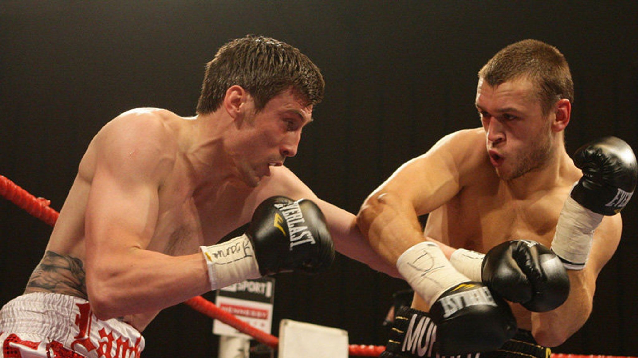 Murray too sharp for Thacko | Boxing News | Sky Sports