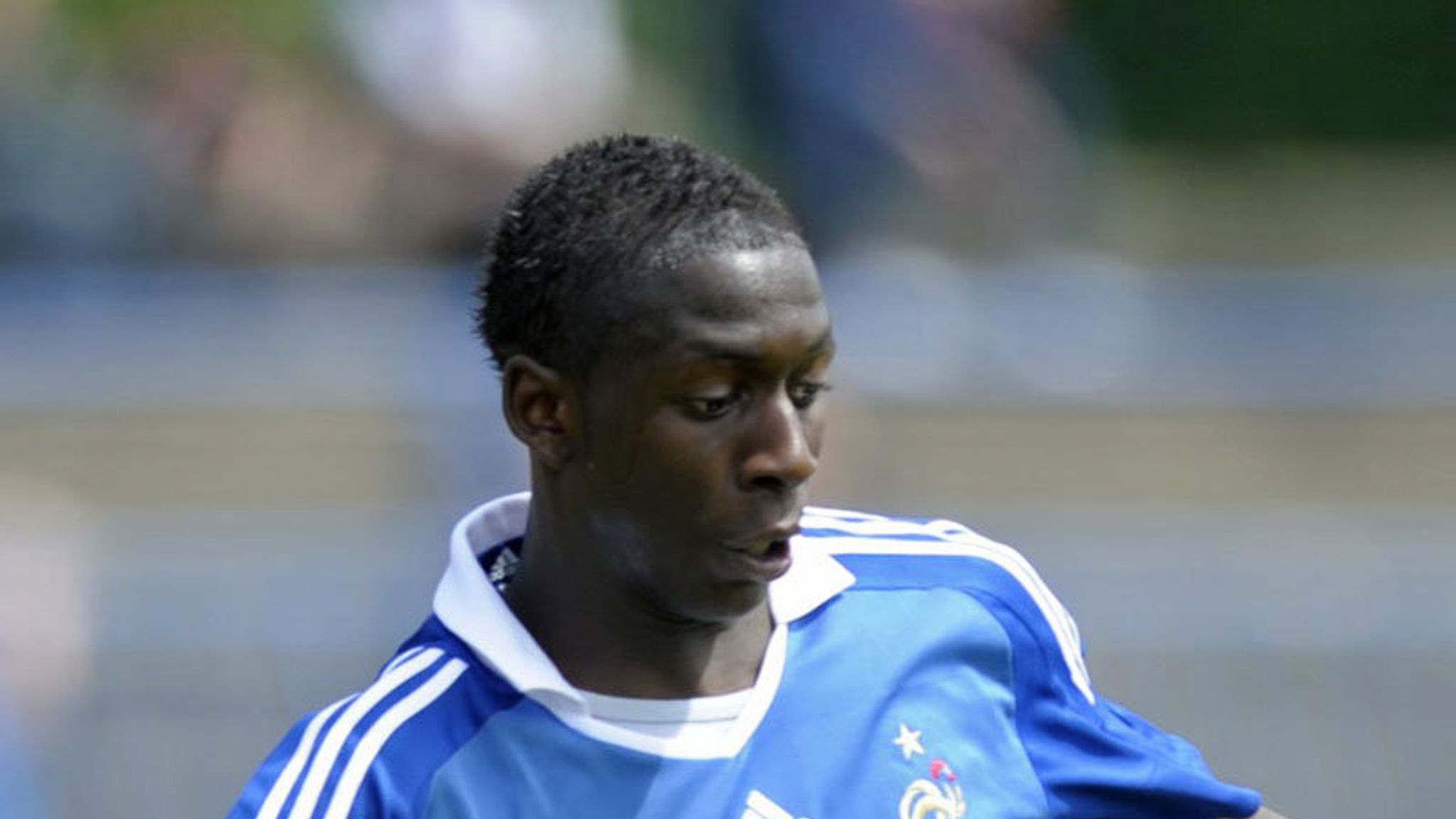 Tambe opts for PSG stay | Football News | Sky Sports