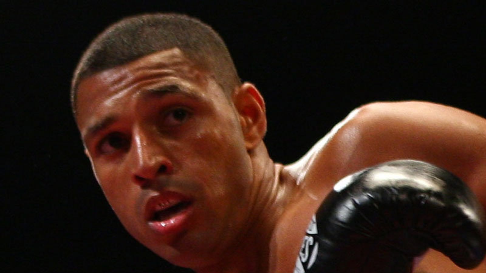 Pole in the way of Brook | Boxing News | Sky Sports