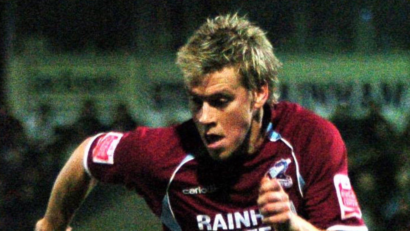 Hurst signs new Iron deal | Football News | Sky Sports