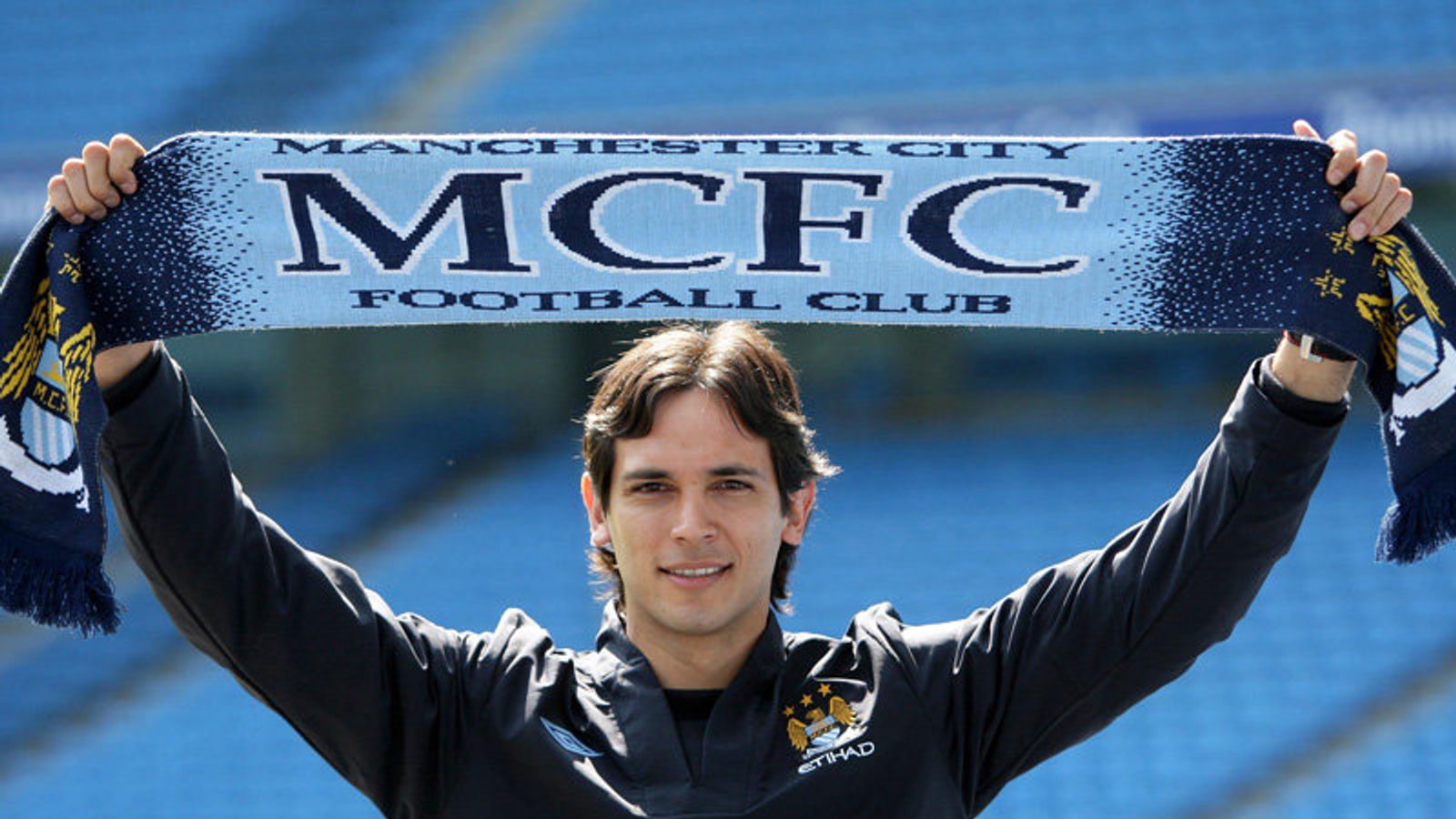 Santa Cruz lined up for derby | Football News | Sky Sports